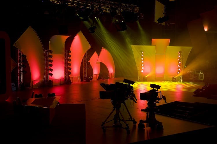 Things to consider when planning a stage set